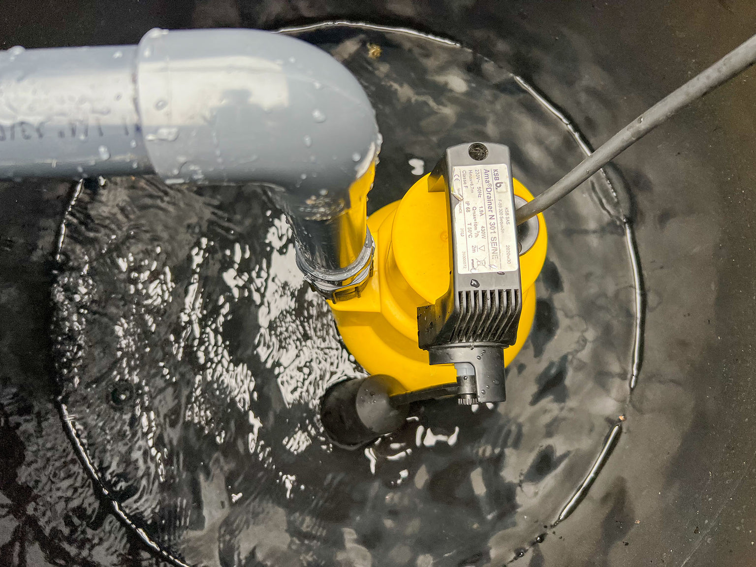 Flood & Water Pumps | Flood Protection Solutions Ltd