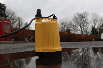 Stream SPP2-4 Submersible Puddle Pump - Flood Water Pump — Flood ...